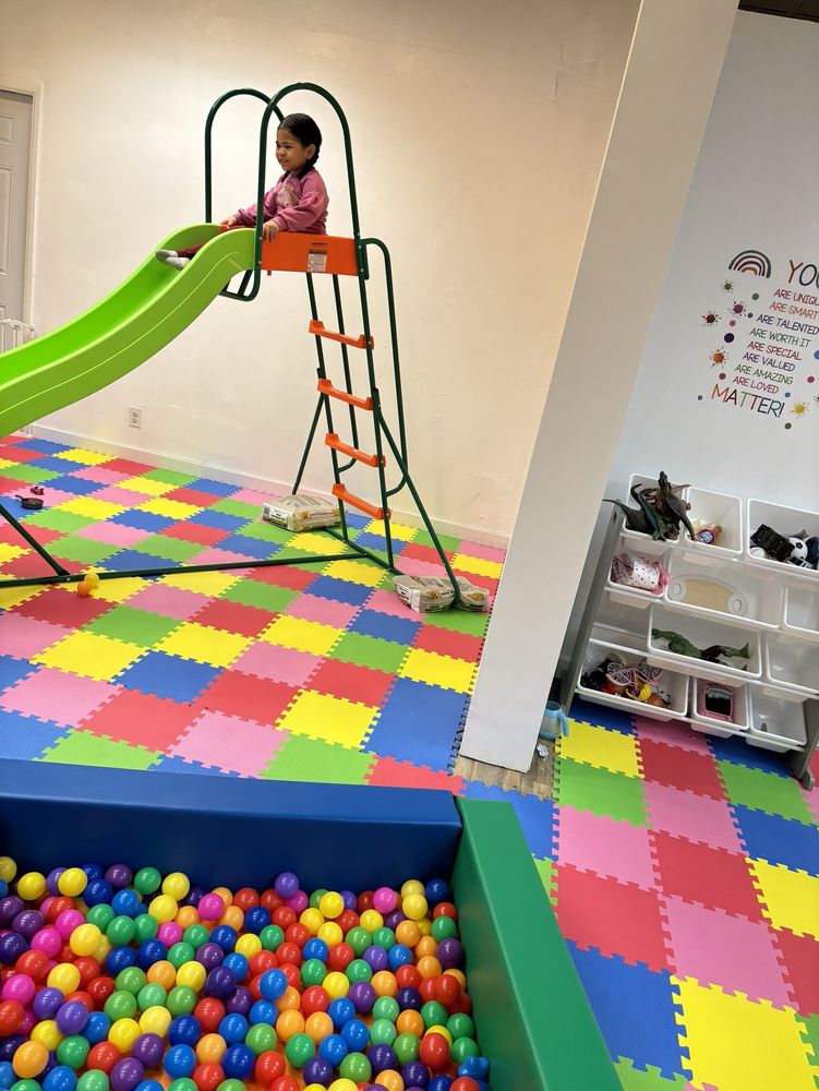 PLAY PALACE - Updated November 2025 - 21 Photos - 600 E Northern Lights Blvd, Anchorage, Alaska ...