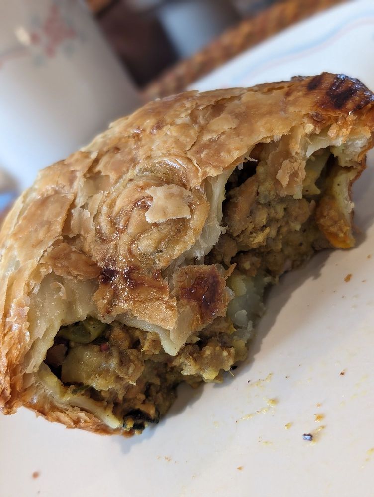 BULA PIES FIJI - Updated July 2024 - 52 Photos & 23 Reviews - 2568 ...