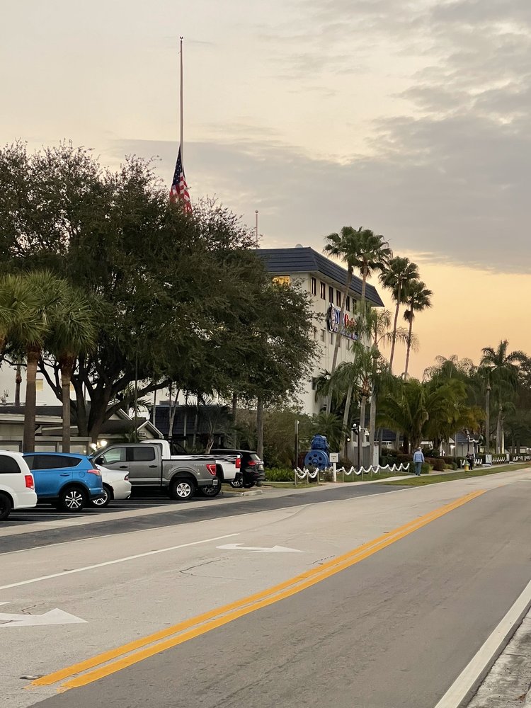 AMERICAN MARITIME OFFICERS STAR CENTER - Updated January 2026 - 17 ...