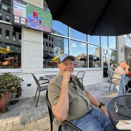 HOPCAT - Updated October 2025 - 405 Photos & 663 Reviews - 300 Grove St ...