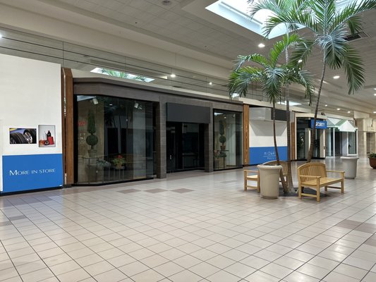 MIDWAY MALL - Updated December 2025 - 12 Photos & 19 Reviews - 3343 ...
