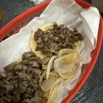 EL PERRON HOT DOGS - Updated December 2025 - 49 Photos & 50 Reviews ...