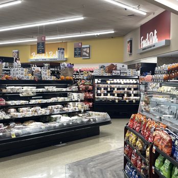 VONS - Updated January 2026 - 57 Photos & 79 Reviews - 1790 Moorpark Rd ...