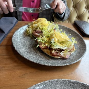 NORMAN ROSE TAVERN - Updated July 2025 - 657 Photos & 850 Reviews ...