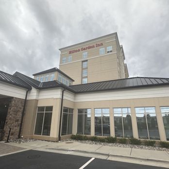 HILTON GARDEN INN RALEIGH /CRABTREE VALLEY - Updated December 2025 ...