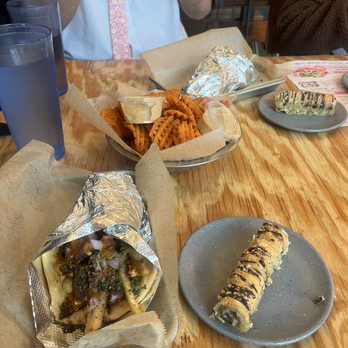 SPITZ - Updated December 2025 - 938 Photos & 1153 Reviews - 35 E ...