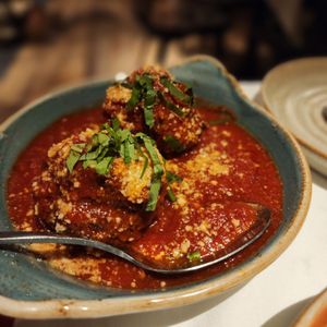 ZARELLA PIZZERIA & TAVERNA - Updated June 2025 - 186 Photos & 66 ...