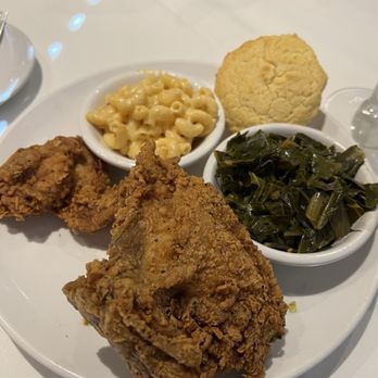 TABLE 100 - Updated February 2025 - 532 Photos & 424 Reviews - 100 ...