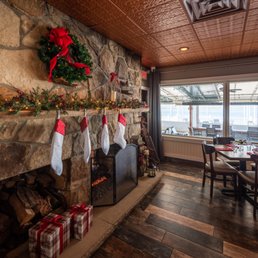 DEAUVILLE INN - Updated July 2025 - 264 Photos & 324 Reviews - 201 W ...