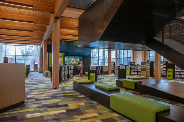 REDMOND LIBRARY - Updated December 2025 - 17 Photos - 827 SW Deschutes ...