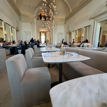 THE DINING ROOM AT RH INDIANAPOLIS - Updated August 2024 - 530 Photos ...