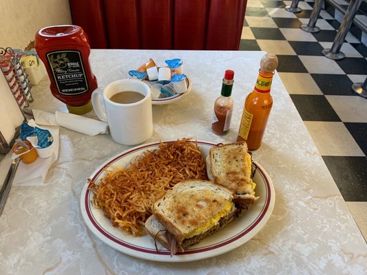 DIMPLES DINER - 157 Photos & 183 Reviews - 1823 E Main St, Visalia ...