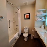 HAMPTON INN & SUITES RENO WEST - 187 Photos & 73 Reviews - Hotels - 900 ...