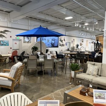 ROOMS TO GO - Updated September 2025 - Ave Luis Muñoz Marín E-9, Caguas ...