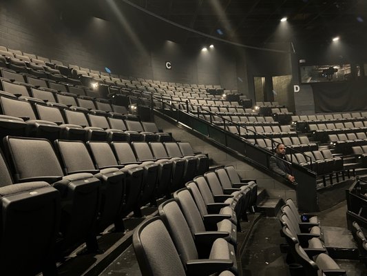 CENTER STAGE THEATRE - Updated December 2025 - 224 Photos & 133 Reviews ...