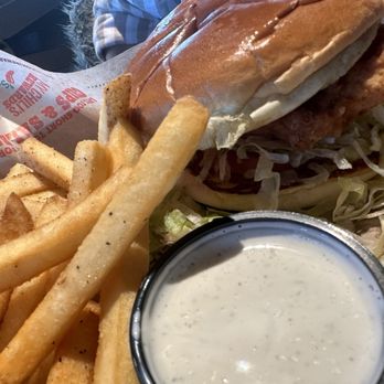 CHILI’S - Updated January 2025 - 378 Photos & 201 Reviews - 5090 ...