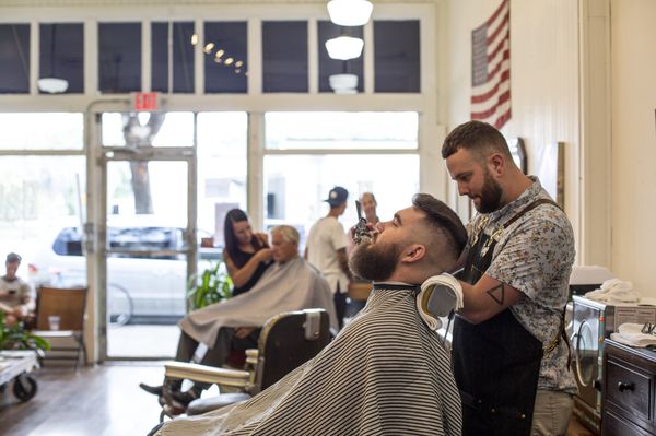 BELL BARBER - STARLAND DISTRICT - 17 Photos & 25 Reviews - Barbers ...