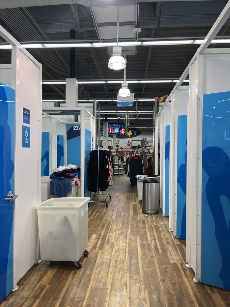 OLD NAVY - Updated December 2025 - 60 Photos & 43 Reviews - 4037 ...