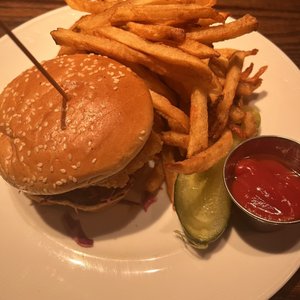 MARLOW’S TAVERN - 457 Photos & 522 Reviews - 2355 Cumberland Pkwy ...