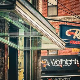 PRETTY RICKY’S - Updated July 2025 - 139 Photos & 90 Reviews - 101 ...