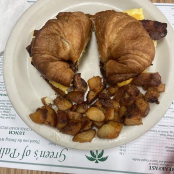 GREEN’S PHARMACY LUNCHEONETTE - Updated March 2025 - 134 Photos & 143 ...