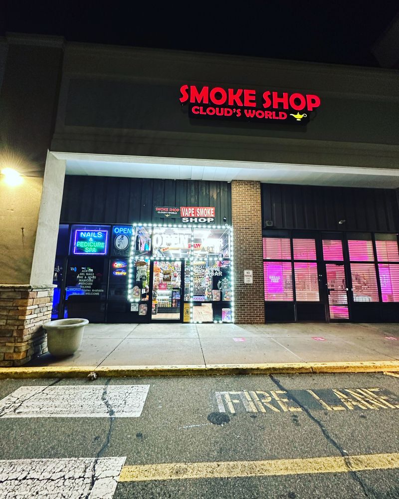 CLOUD WORLD SMOKE SHOP - Updated May 2025 - 54 Photos - 51-36P Shunpike ...