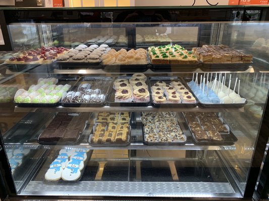 FRATELLI’S PASTRY SHOP - 31 Photos & 32 Reviews - Bakeries - 1 ...