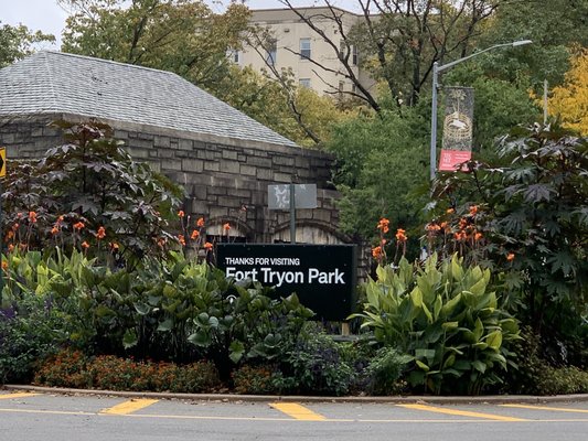 FORT TRYON PARK - 842 Photos & 272 Reviews - Parks - 1 Margaret Corbin ...