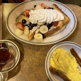 ISSAQUAH CAFE - 474 Photos & 658 Reviews - Issaquah, Washington ...