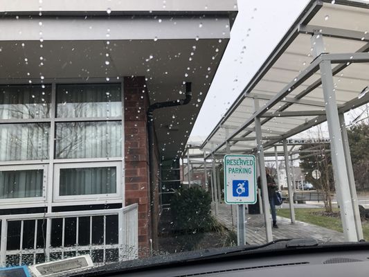 BETHPAGE PUBLIC LIBRARY - Updated December 2025 - 17 Photos & 12 ...