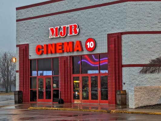 MJR ADRIAN CINEMA - Updated August 2025 - 61 Photos & 23 Reviews - 3150 ...