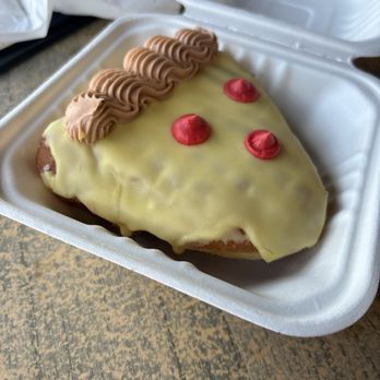 DEVIANT DONUTS - Updated October 2025 - 541 Photos & 228 Reviews - 27 ...