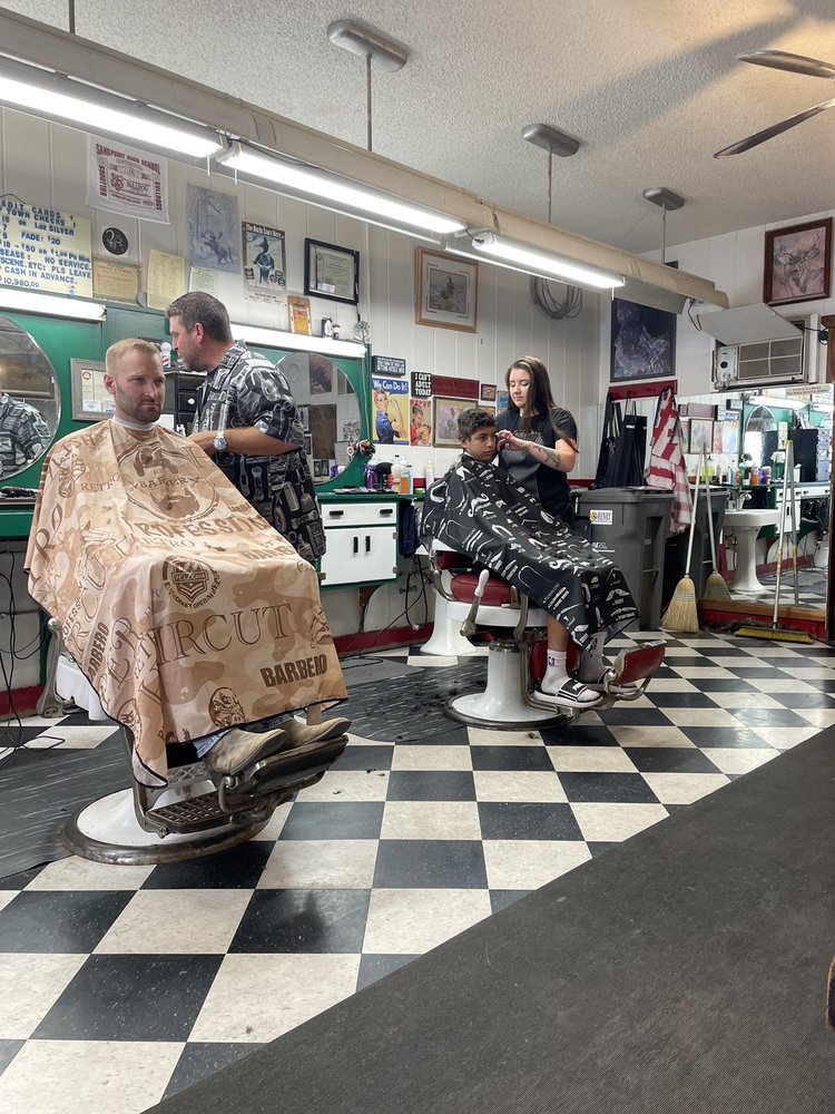 B & D’S BARBER SHOP - Updated August 2025 - 10 Reviews - 103 Main St ...
