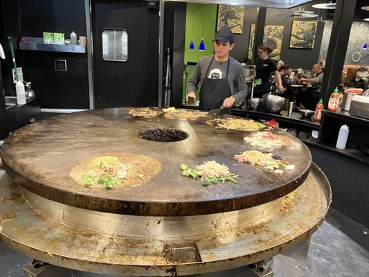 HUHOT MONGOLIAN GRILL - Updated May 2026 - 107 Photos & 105 Reviews ...