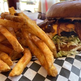 SLAPPY’S BURGERS & BREWS - 300 Photos & 275 Reviews - 1105 E Plaza Blvd ...