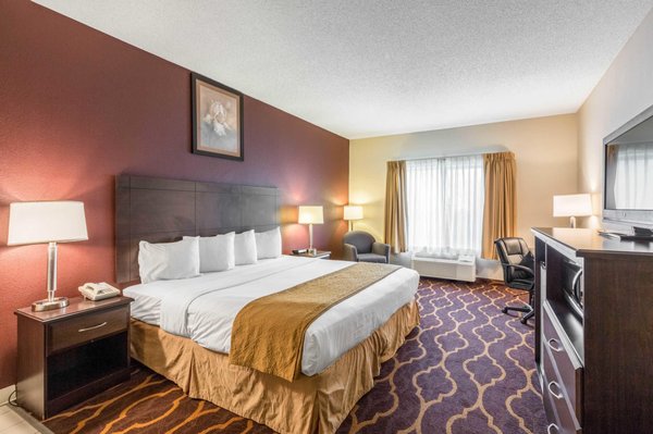 QUALITY INN - Updated May 2025 - 26 Photos & 22 Reviews - 121 3rd Ave ...