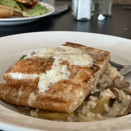 CUT RIVER GRILLE - Updated October 2025 - 55 Photos & 49 Reviews - 1136 ...