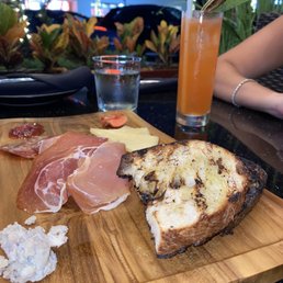 UNIT B EATERY + SPIRITS - 375 Photos & 151 Reviews - 610 SW 145th Ter ...