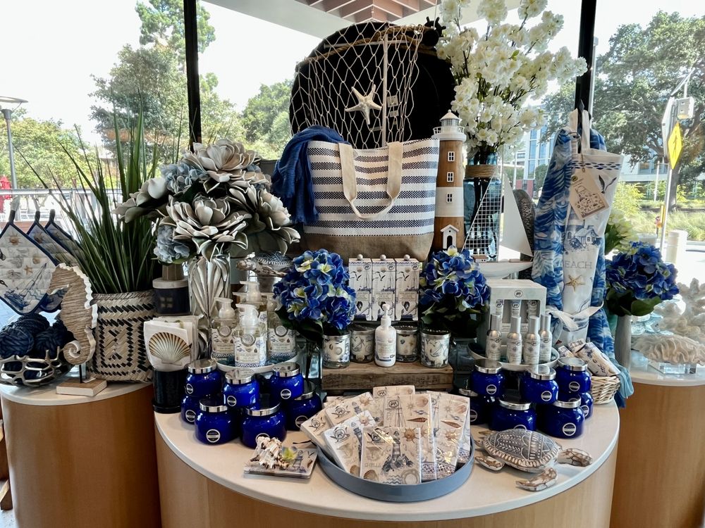 STANFORD HEALTH CARE GIFT SHOP - Updated January 2026 - 500 Pasteur Dr ...