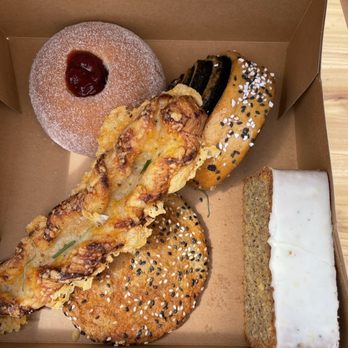 SAINT BREAD - 494 Photos & 175 Reviews - 1421 NE Boat St, Seattle ...