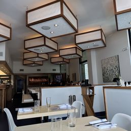 MANOLI’S - Updated September 2025 - 548 Photos & 307 Reviews - 402 E ...