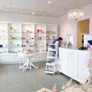 FRILLY LILLY - Updated June 2025 - 13 Photos & 24 Reviews - 150 ...