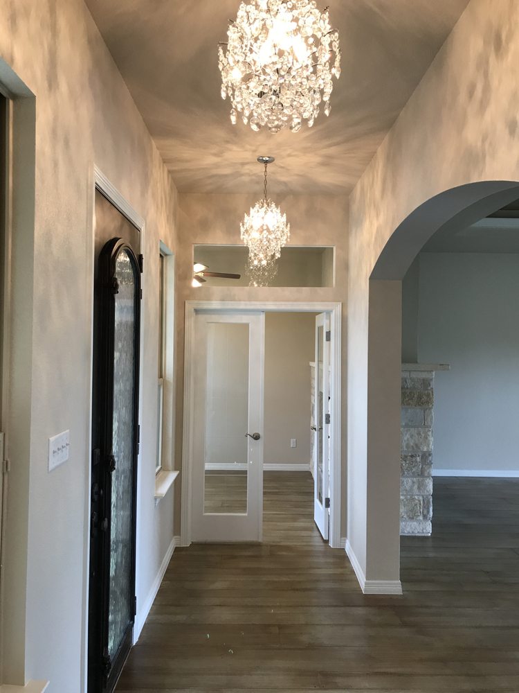 SYMPHONY HOMES - Updated January 2026 - 677 N Stagecoach Rd, Salado ...