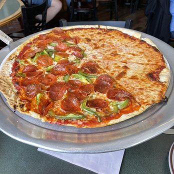 KAISER’S PIZZA & PUB - Updated December 2025 - 113 Photos & 211 Reviews ...