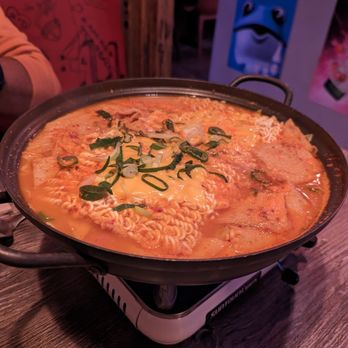 MIGHTY CHICK - Updated July 2024 - 247 Photos & 97 Reviews - 8900 Ohio ...