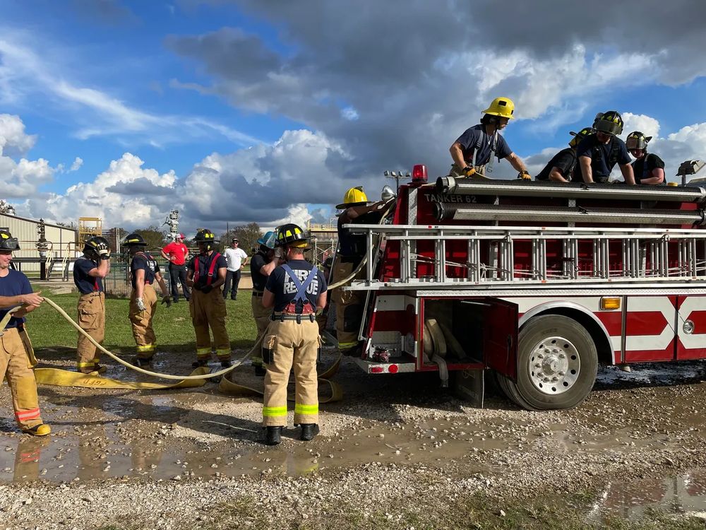 FIRE ACADEMY ONLINE - Updated December 2025 - 15 Photos - 260 Clay St ...