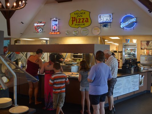 VILLAGE INN PIZZA PARLOR - 25 Photos & 24 Reviews - Pizza - 1503 Cinema ...