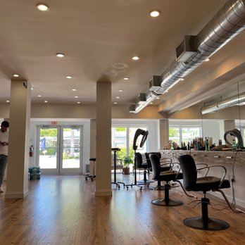 RED SALON - Updated December 2025 - 355 Photos & 72 Reviews - 7326 ...