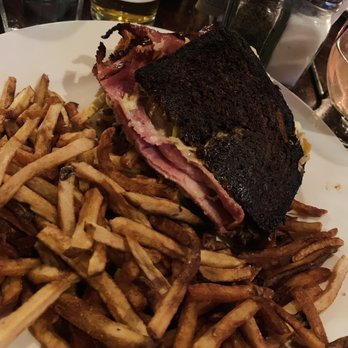 HOPLEAF BAR - Updated April 2024 - 1155 Photos & 2300 Reviews - 5148 N ...