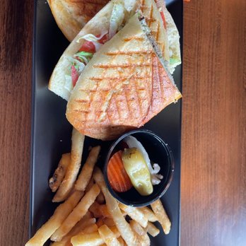 EVOO MEDITERRANEAN CUISINE & CAFE - Updated November 2024 - 62 Photos ...